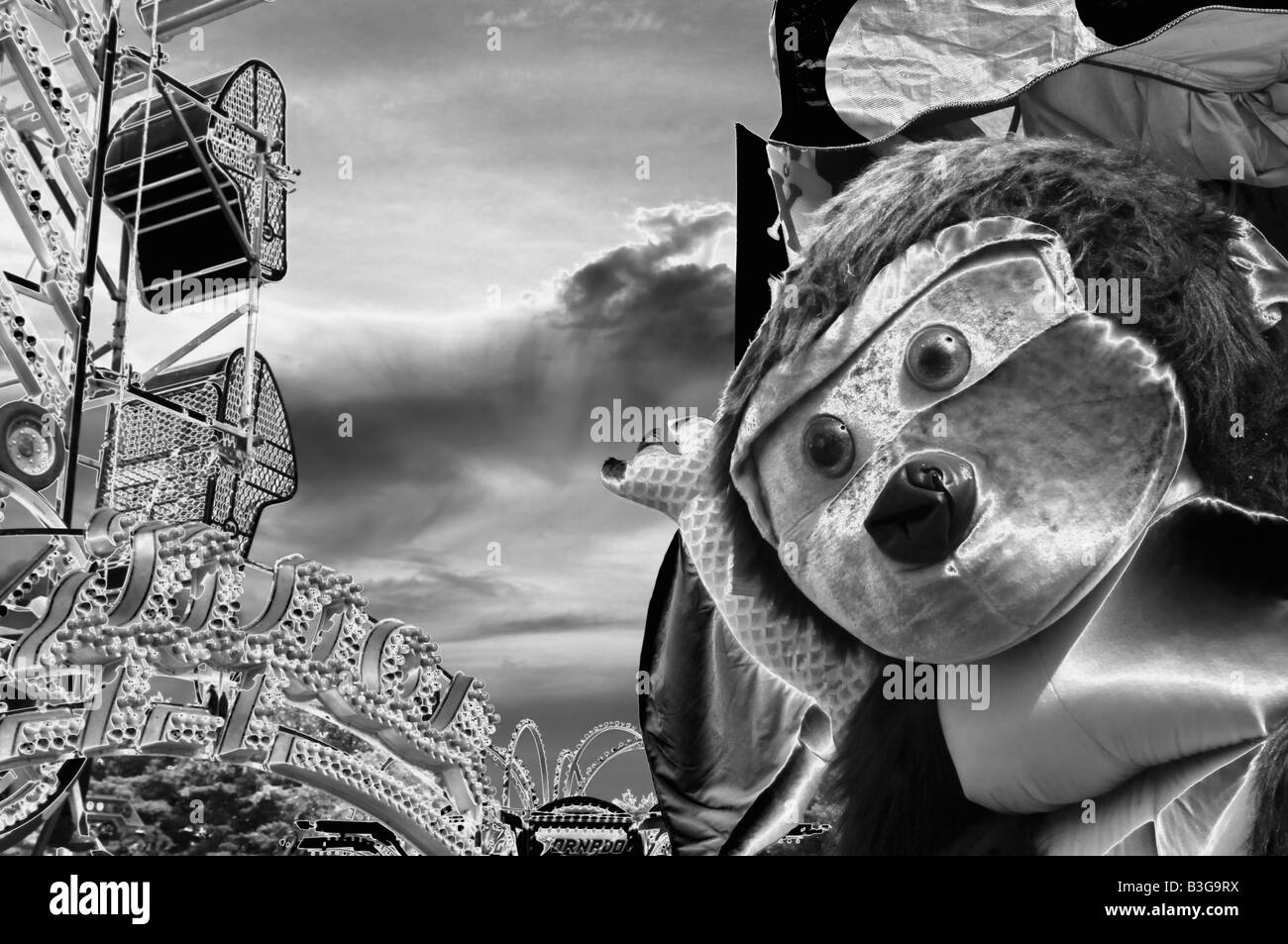 Edgy monkey hi-res stock photography and images - Alamy