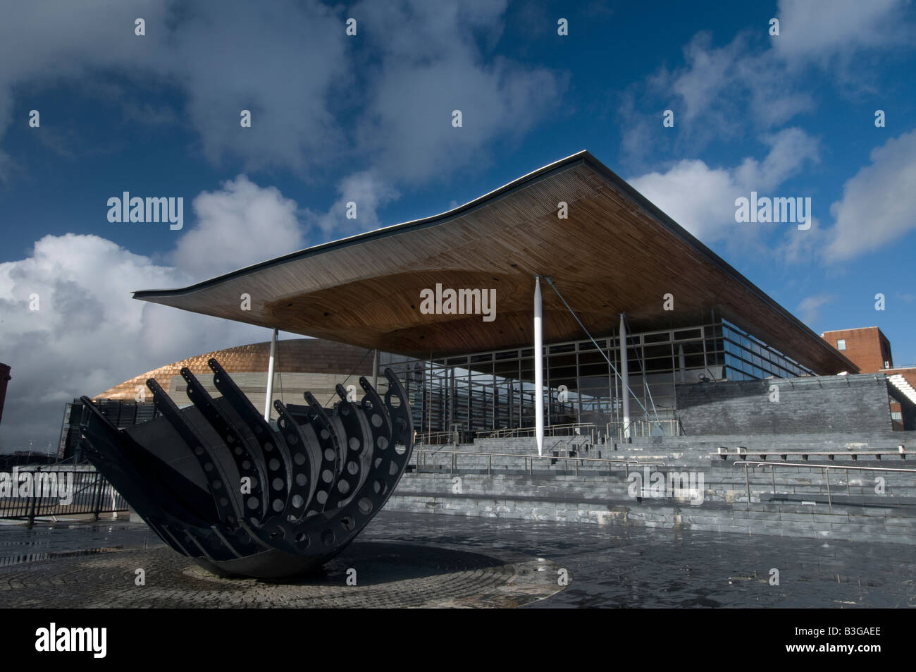 Welsh assembly senedd building hi-res stock photography and images - Alamy