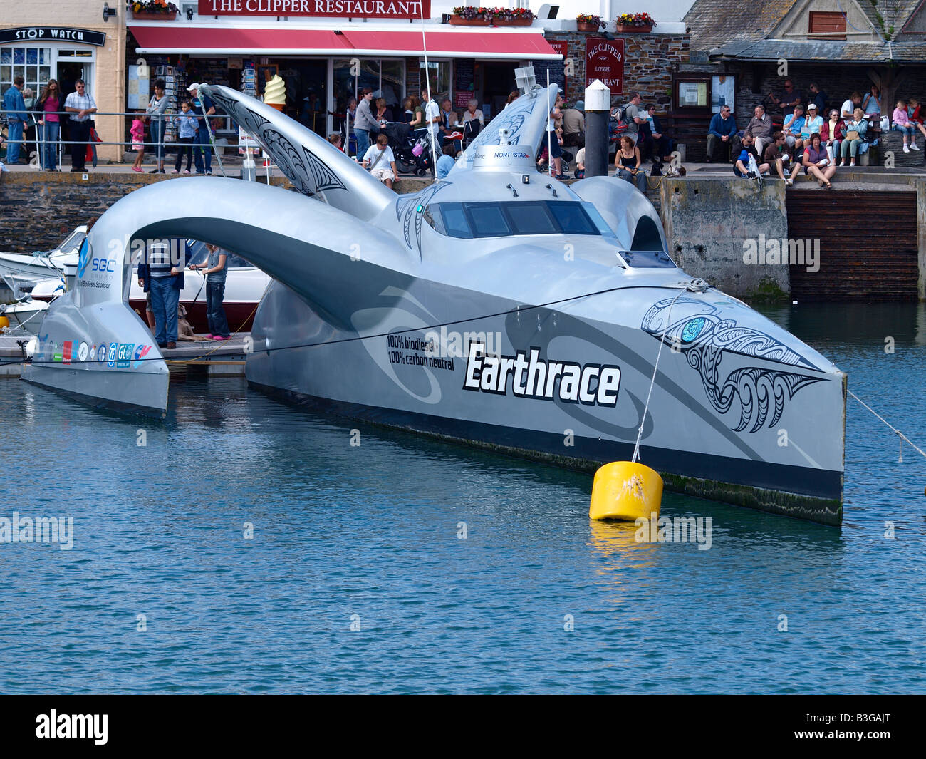 Earthrace powerboat set a new world record for a powerboat to ...