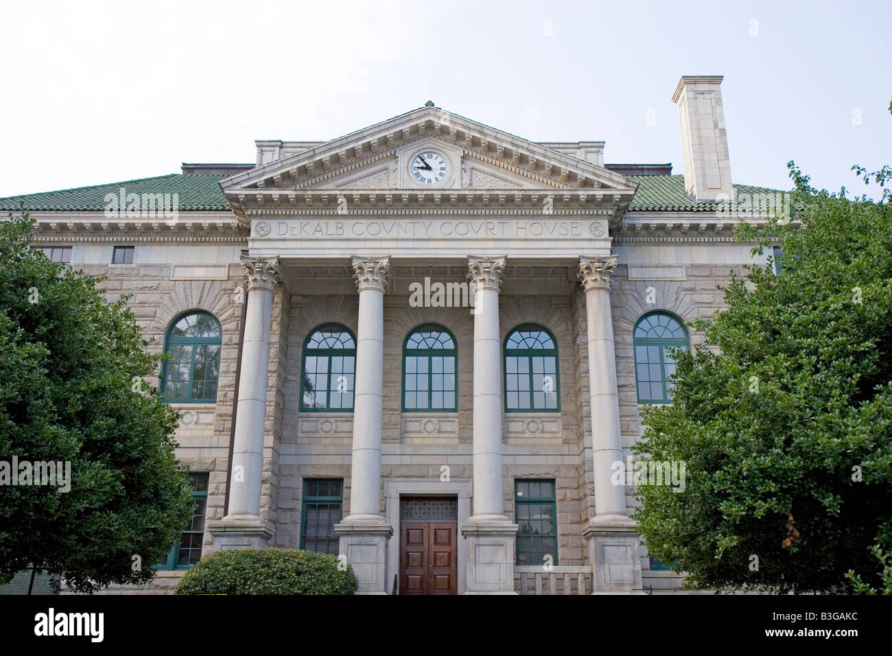 An old granite courthouse in the early morning light Stock Photo - Alamy