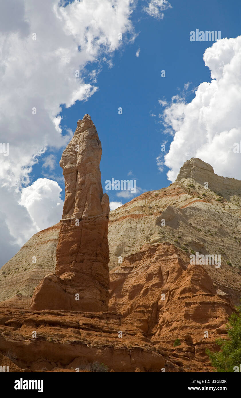 Sandstone spire utah southwest desert hi-res stock photography and ...