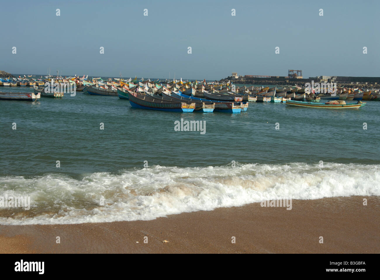 Vizhinjam port hi-res stock photography and images - Alamy