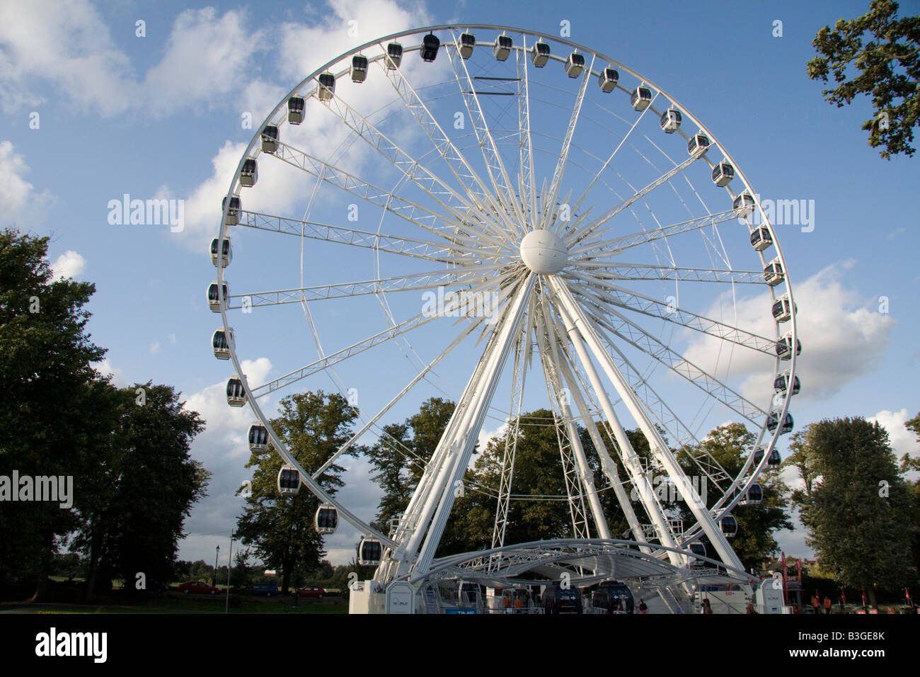 The Royal Windsor Wheel, Berkshire, England, UK Stock Photo - Alamy