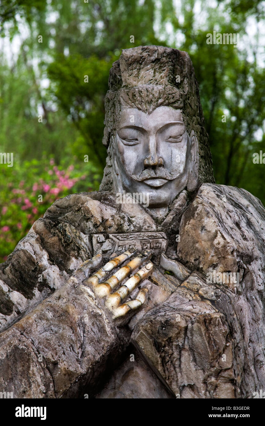 Liu Bei Statue