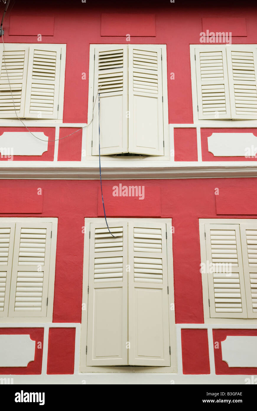 Red and white building facade Chinatown, Singapore Stock Photo - Alamy