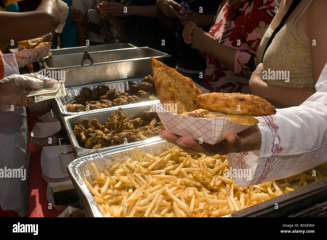 Asian parade hi-res stock photography and images - Alamy