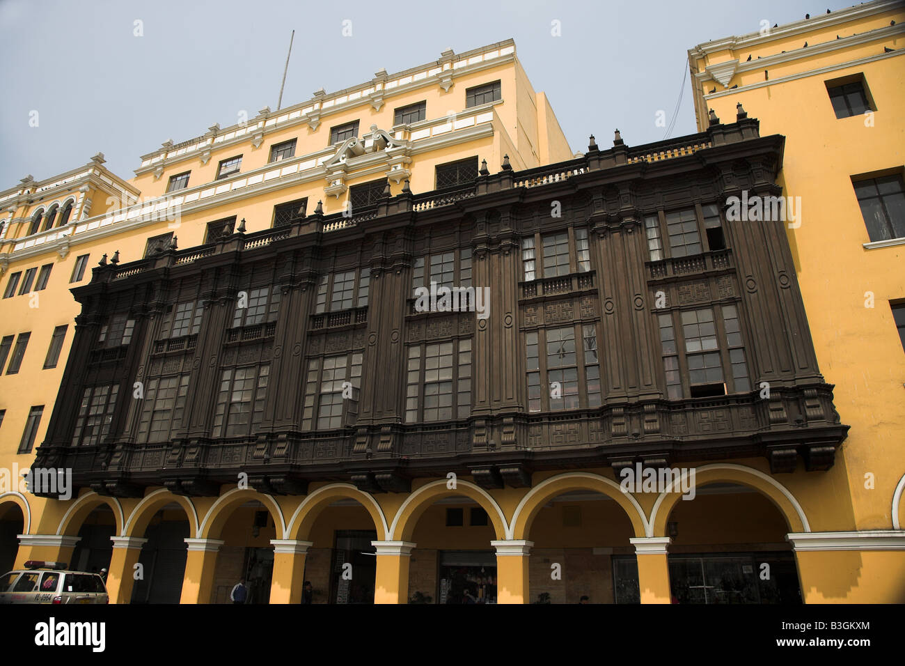 Colonial architecture on the Plaza de Armas in central Lima, Peru Stock ...