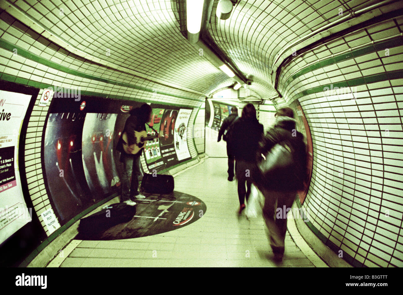 Busking london underground hi-res stock photography and images - Alamy