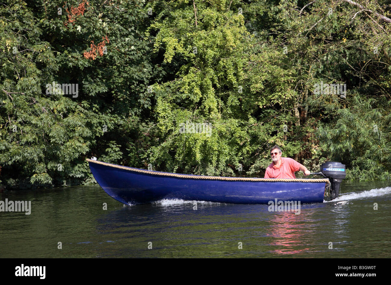 Motor boat boating hi-res stock photography and images - Alamy