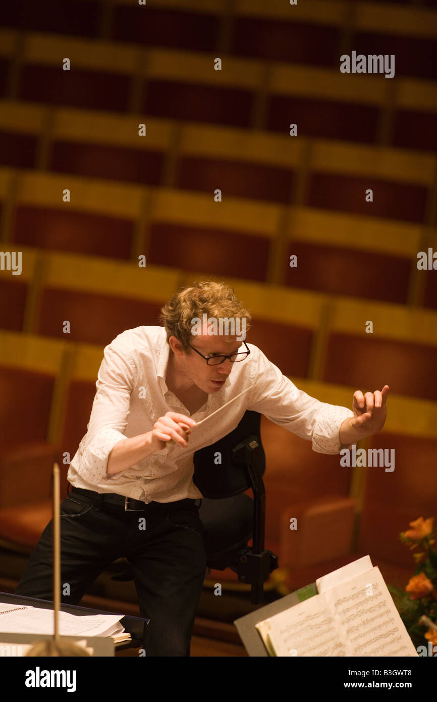 Daniel harding conductor hi-res stock photography and images - Alamy