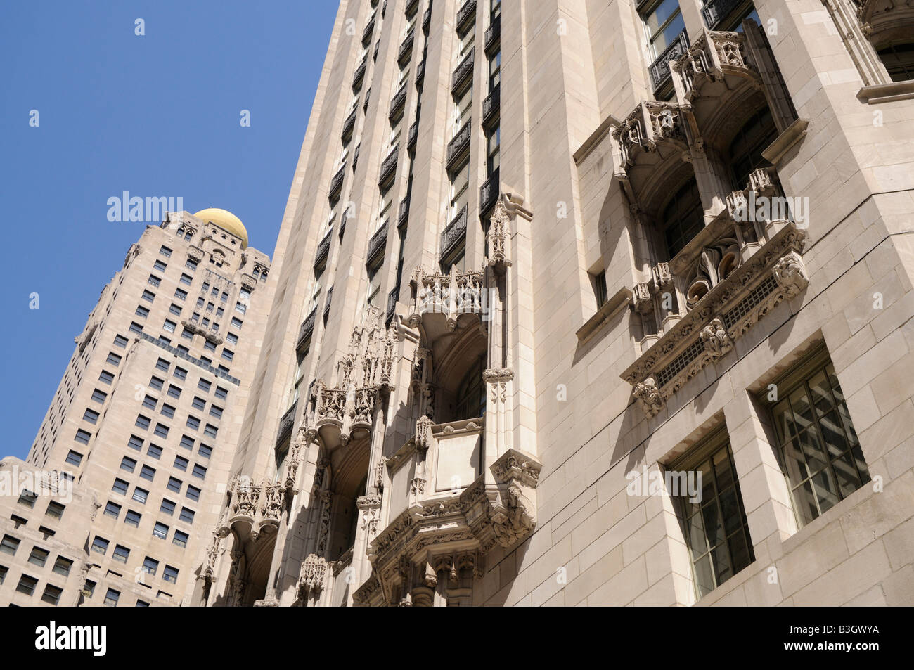 InterContinental Hotel building (left), and Chicago Tribune Tower ...