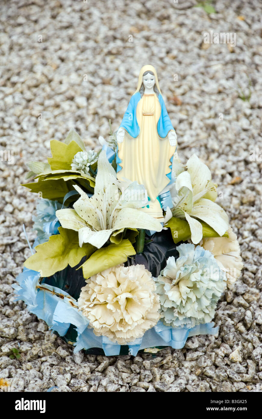 Roman catholic cemetery hi-res stock photography and images - Alamy