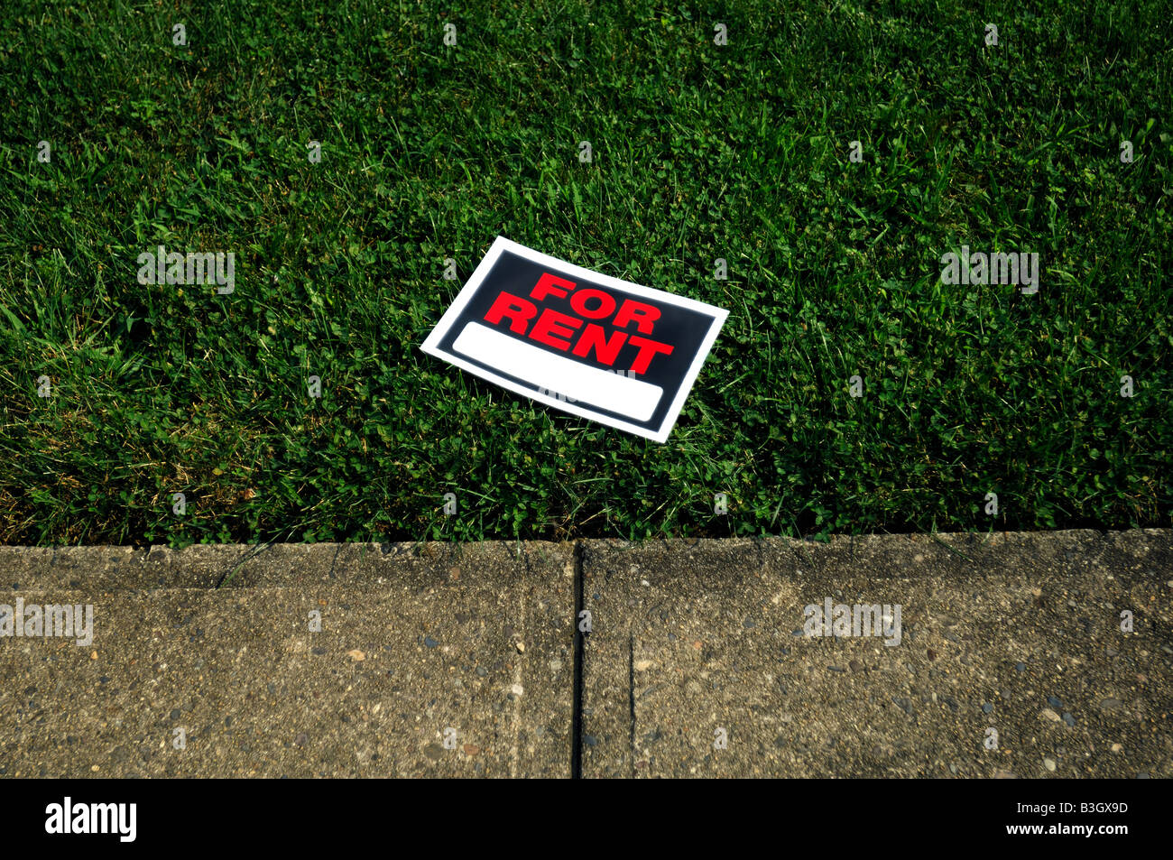 House for rent sign hi-res stock photography and images - Alamy