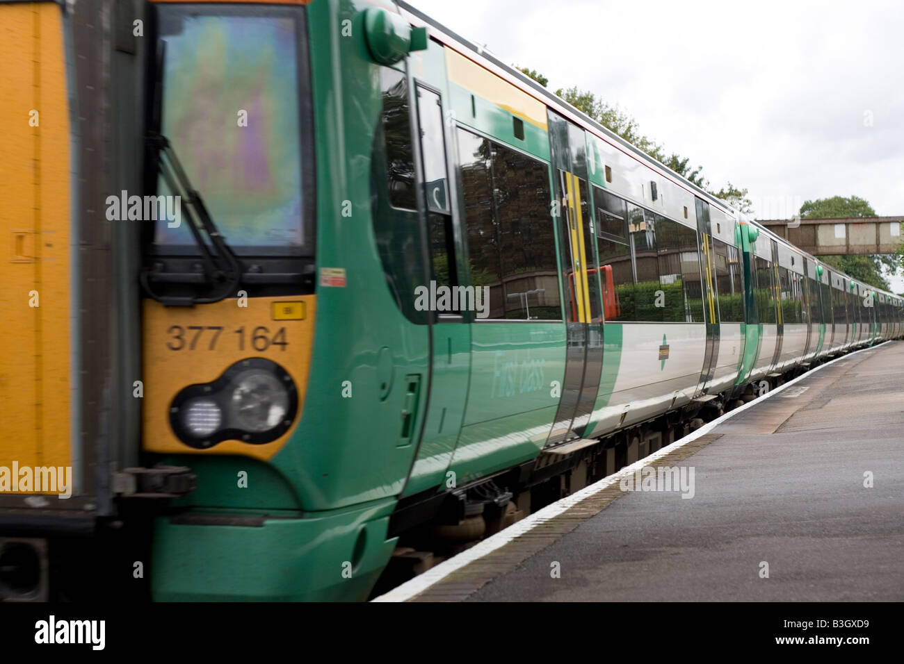 Commuter journey london hi-res stock photography and images - Alamy