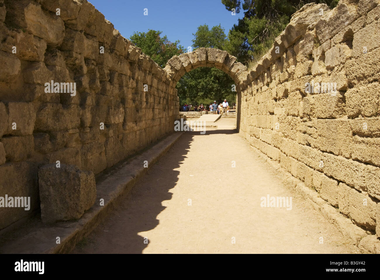 Stadium arch hi-res stock photography and images - Alamy