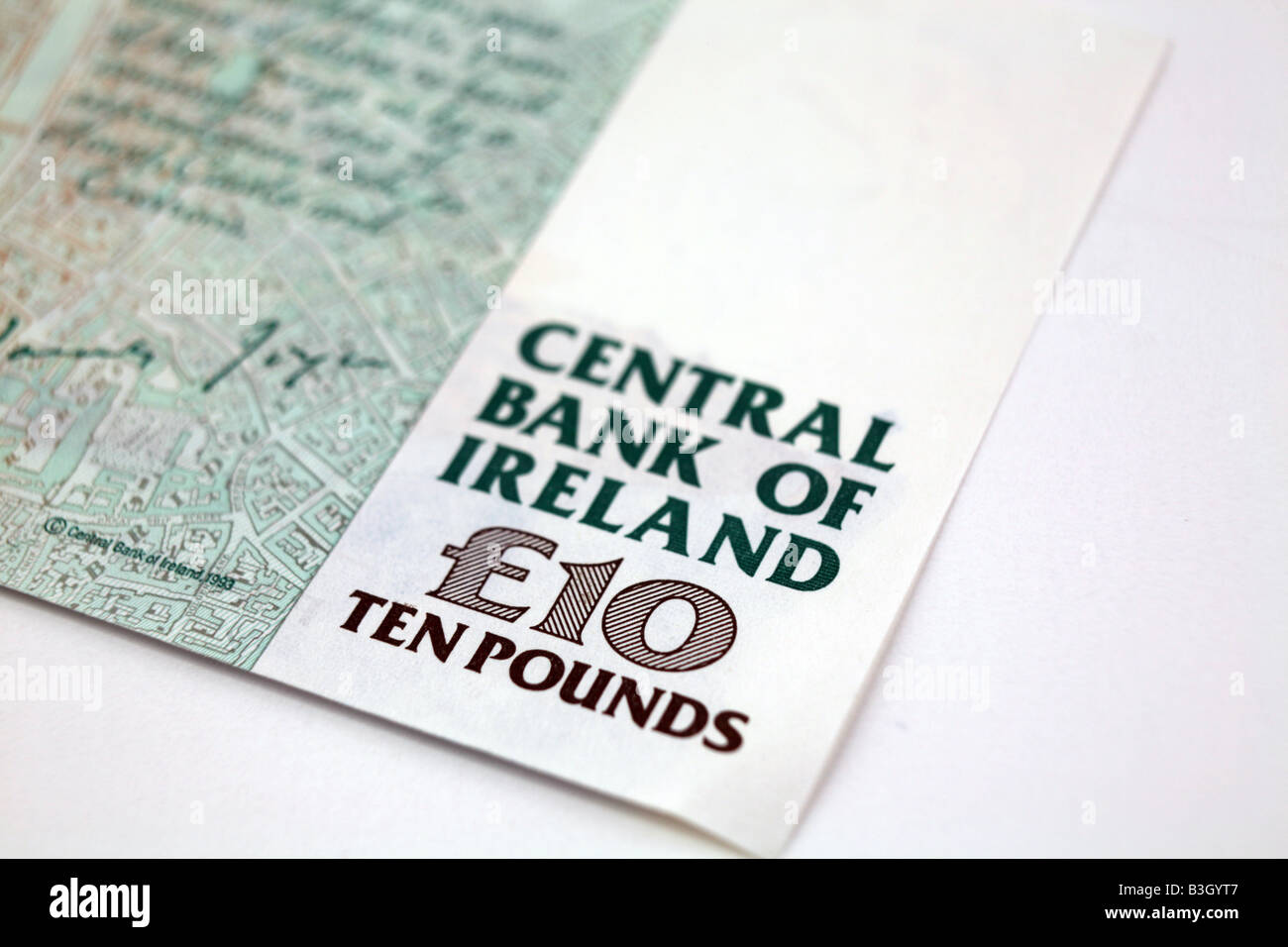 100 pound irish bank note hi-res stock photography and images - Alamy