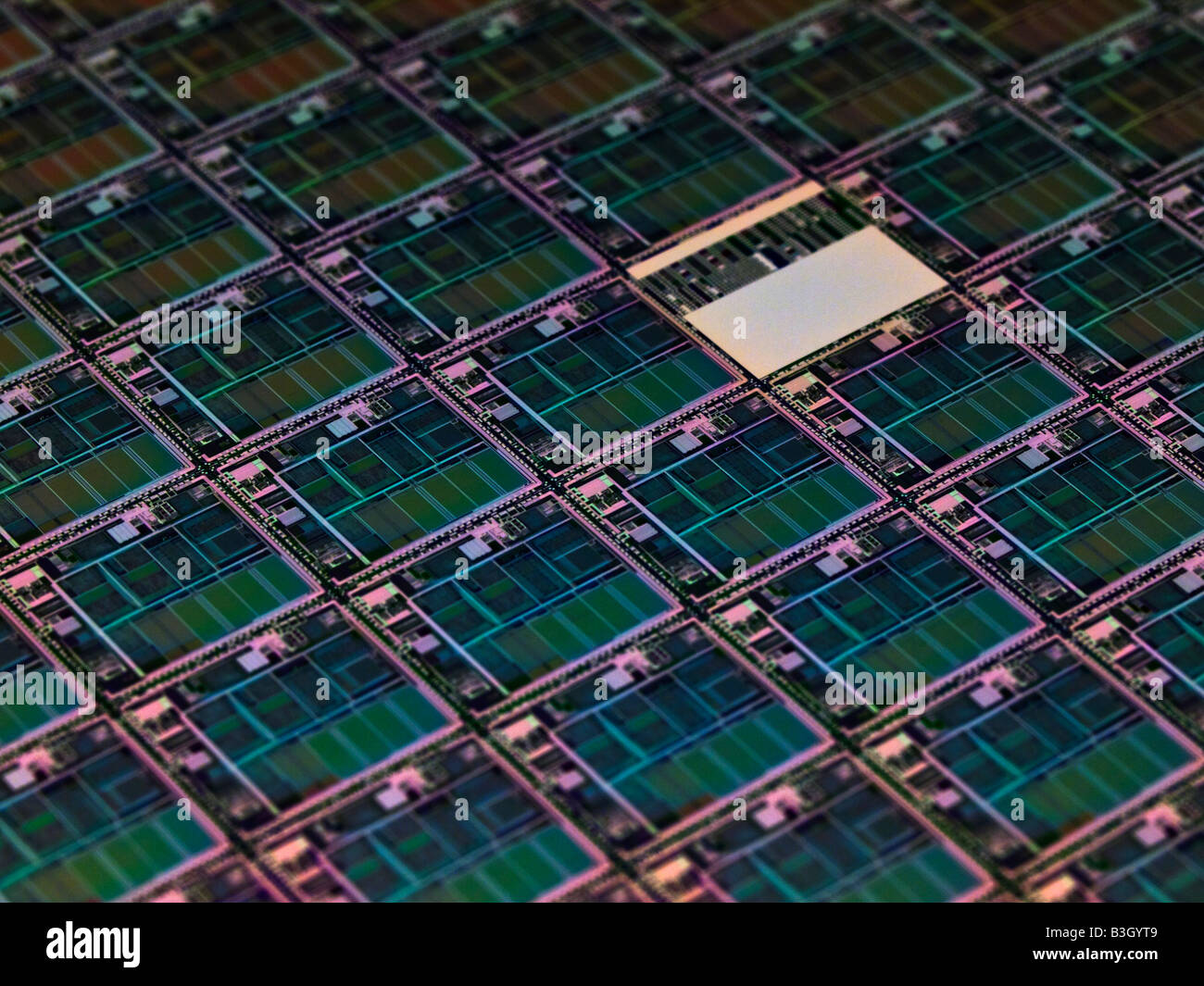 Highly magnified view of silicon wafer Stock Photo - Alamy