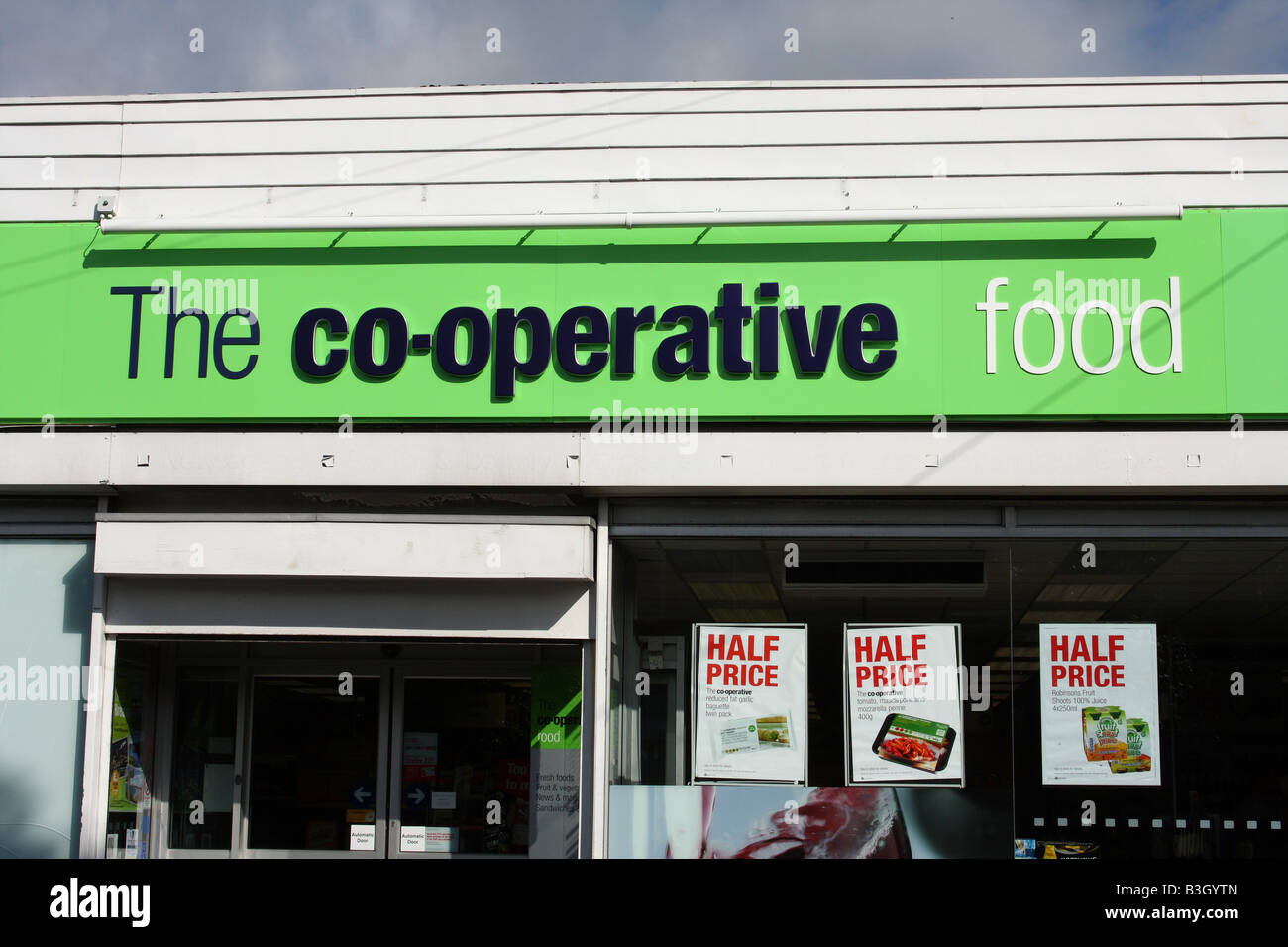 The Co Op Supermarket High Resolution Stock Photography and Images - Alamy