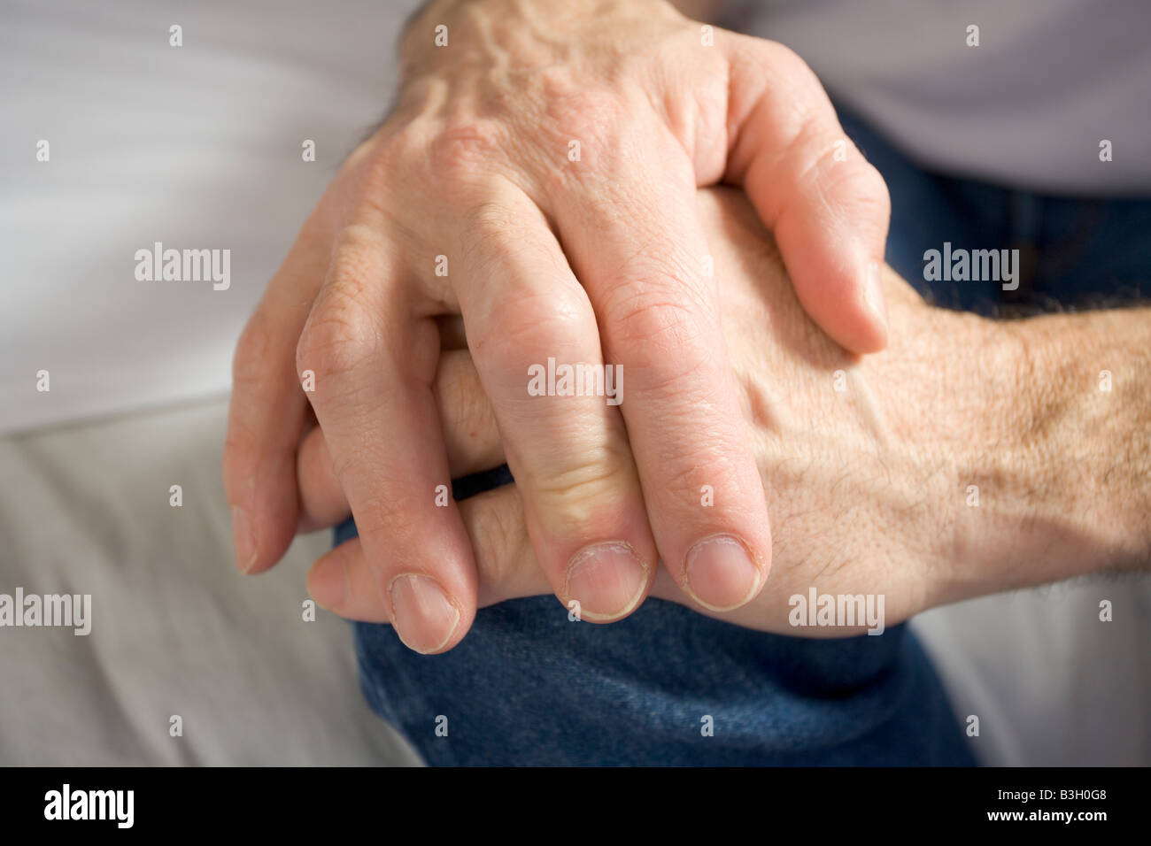 Human Hands On Knee Stock Photos & Human Hands On Knee Stock Images - Alamy