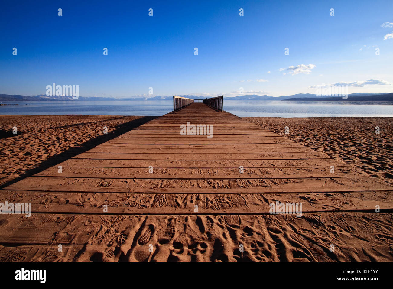 Kings beach nevada hi-res stock photography and images - Alamy