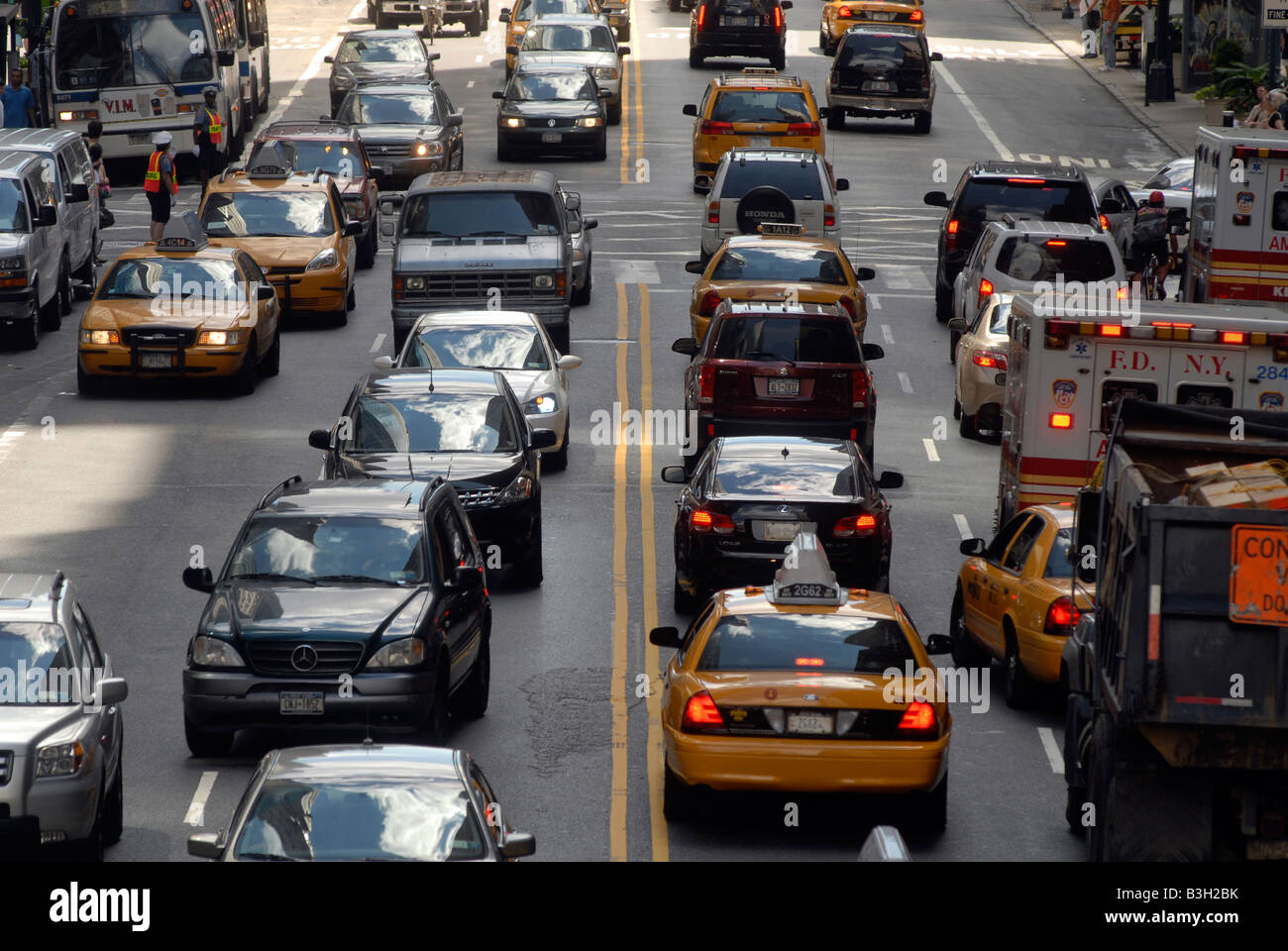 Traffic light grid hi-res stock photography and images - Alamy