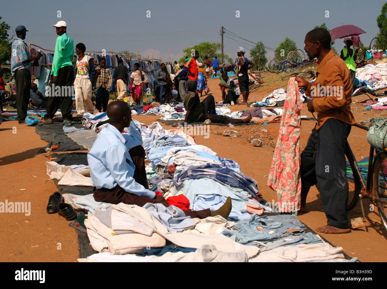 Second hand Clothes Market, Luchenza, Malawi Stock Photo - Alamy