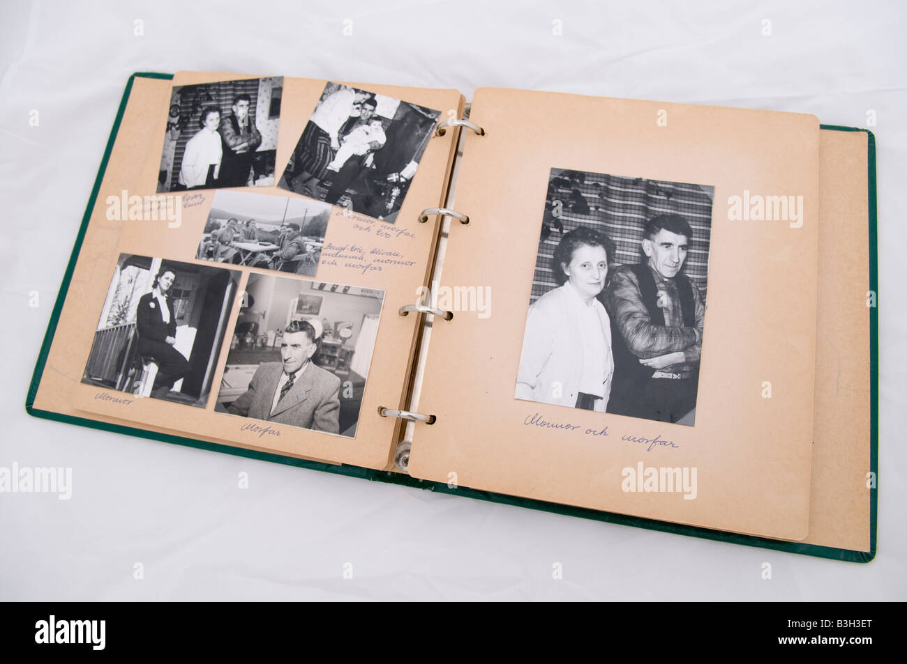 Old photo album Stock Photo - Alamy