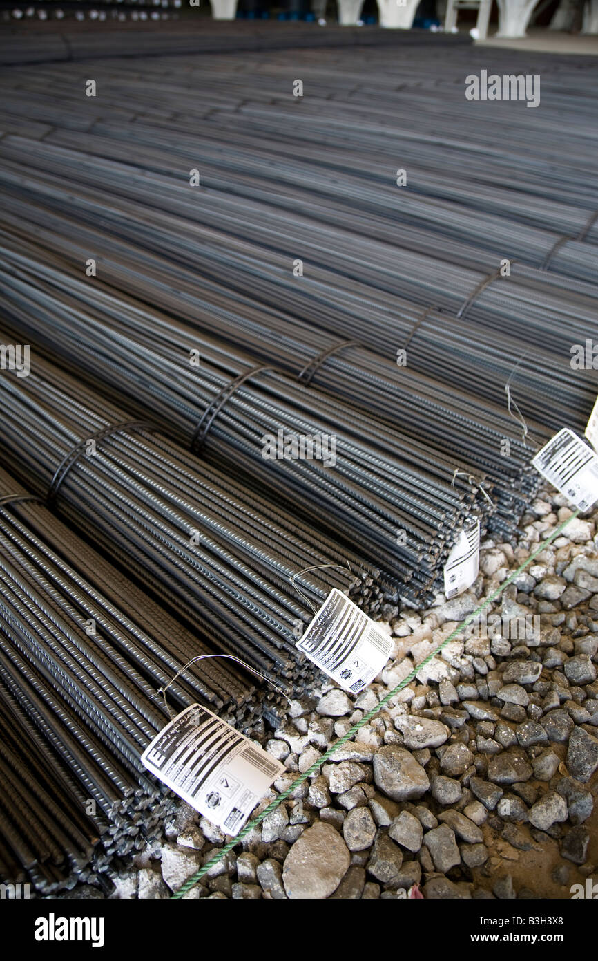 Stacked steel rebar rods hi-res stock photography and images - Alamy