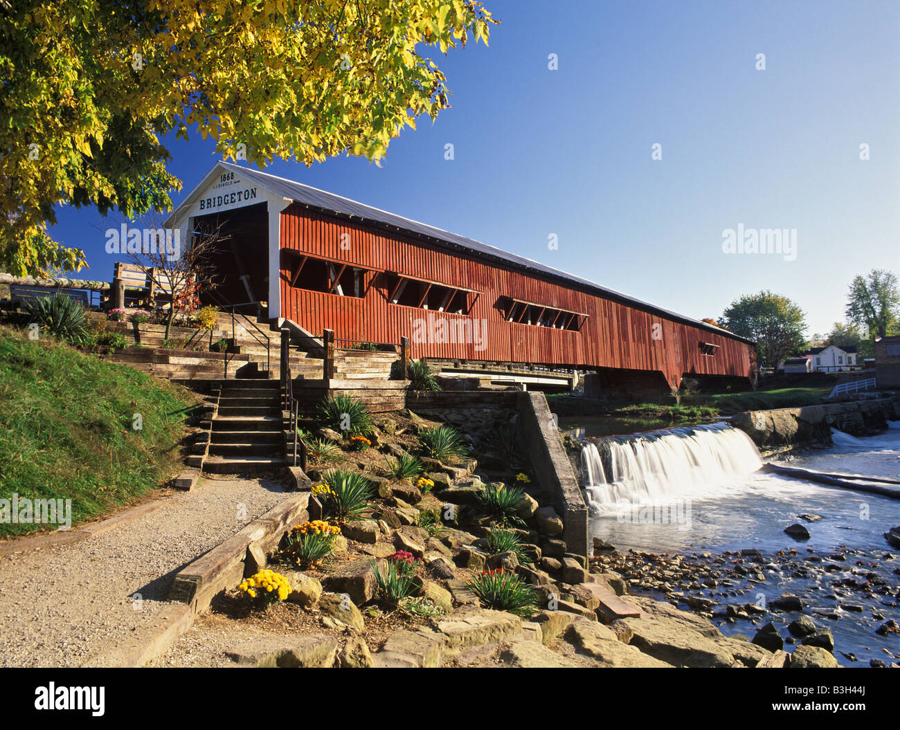 Original Bridgeton Covered Bridge and Autumn Color Parke County Indiana ...