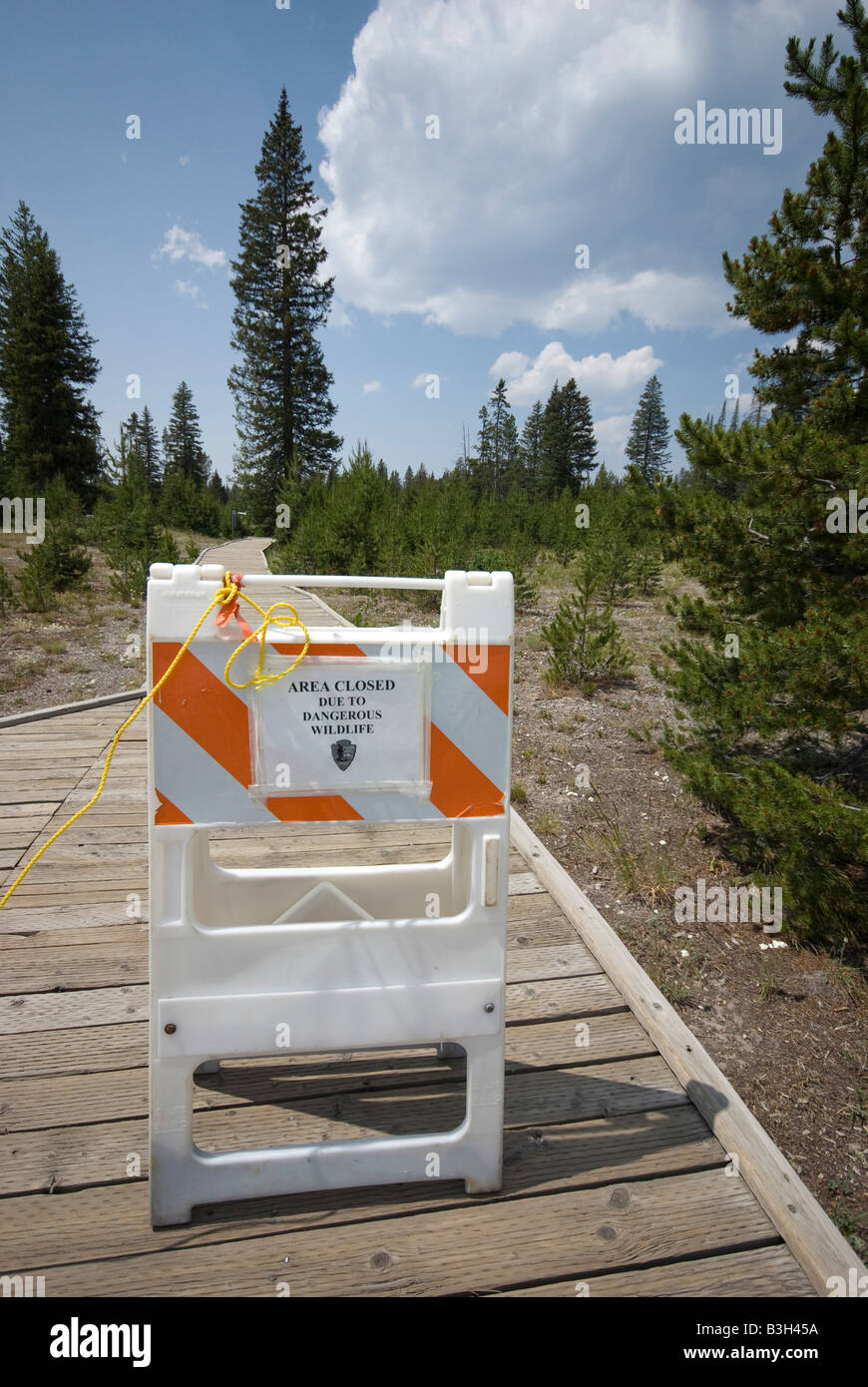 Warning sign yellowstone national park hi-res stock photography and ...