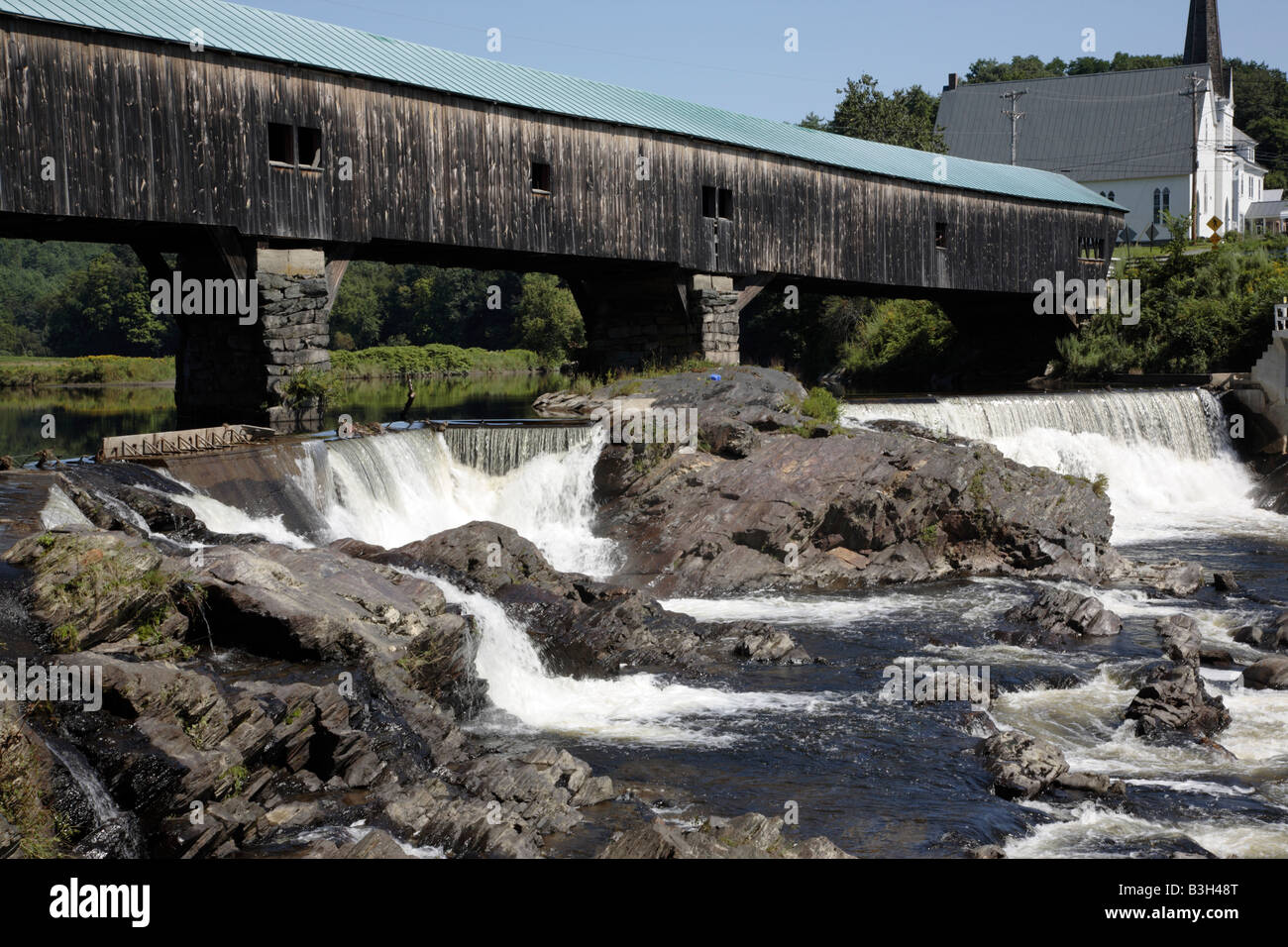 Ammonoosuc river bath new hampshire hi-res stock photography and images ...