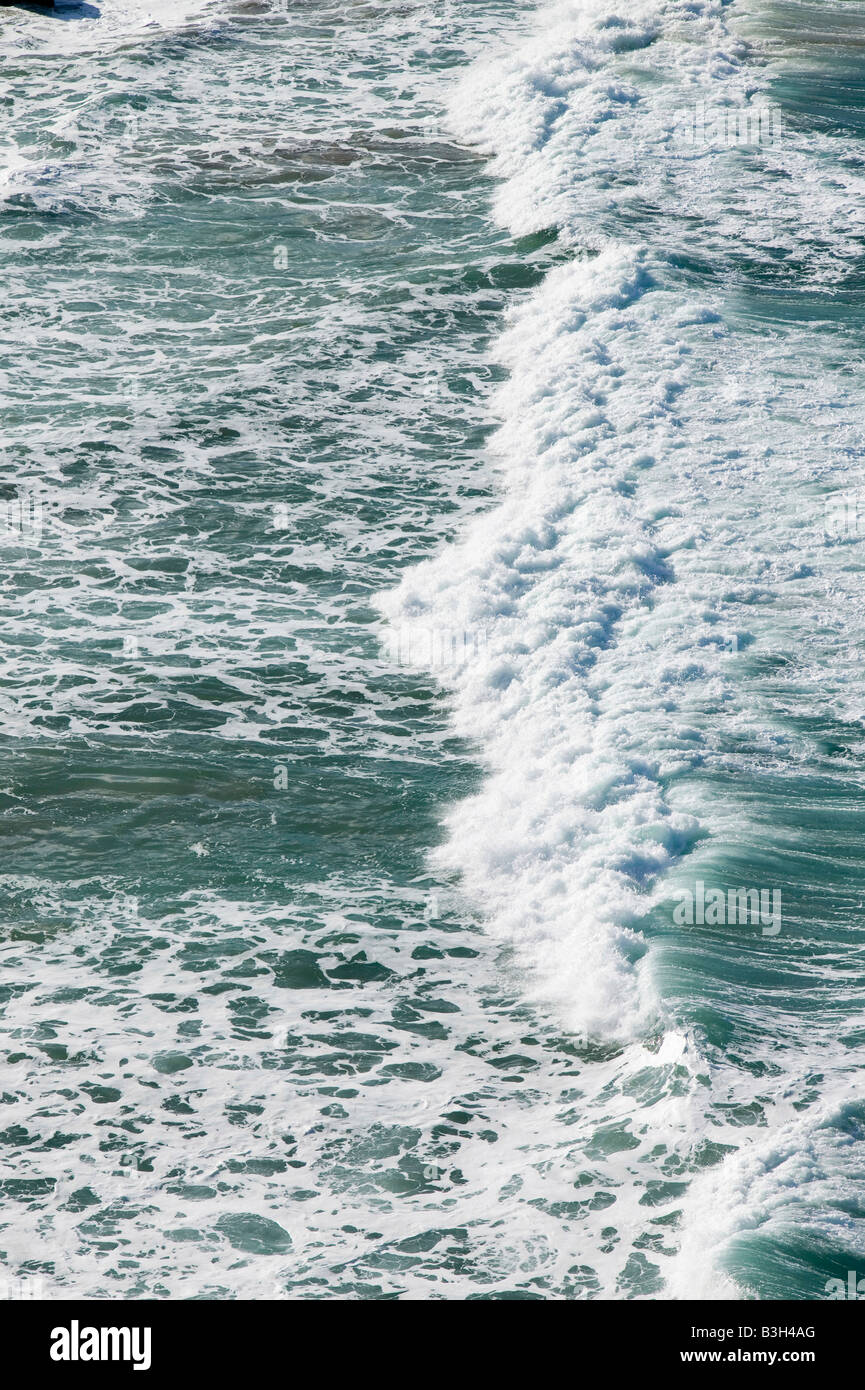 Cornish white surf hi-res stock photography and images - Alamy