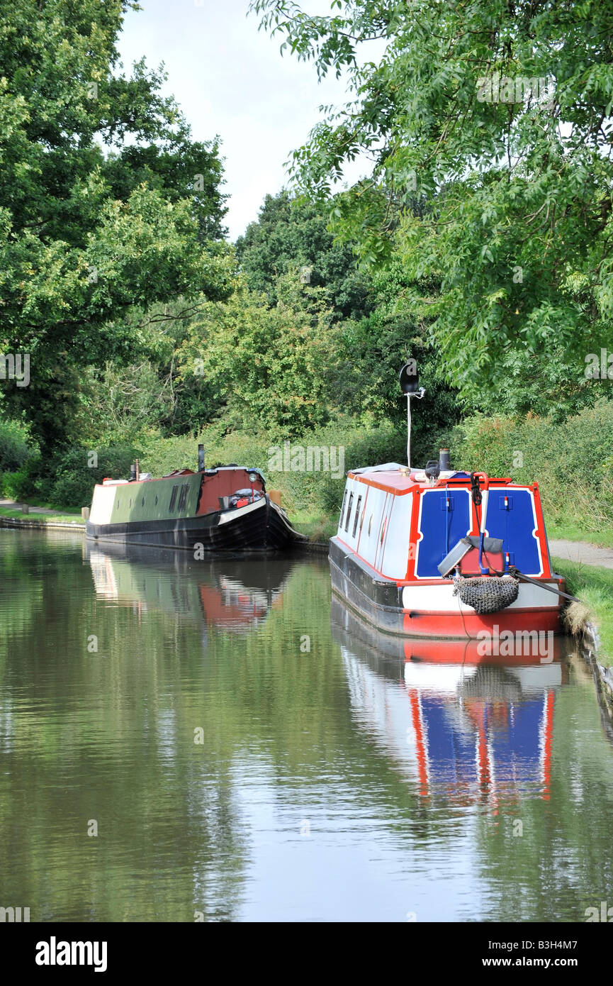 stratford upon avon canal lapworth flight of locks warwickshire ...