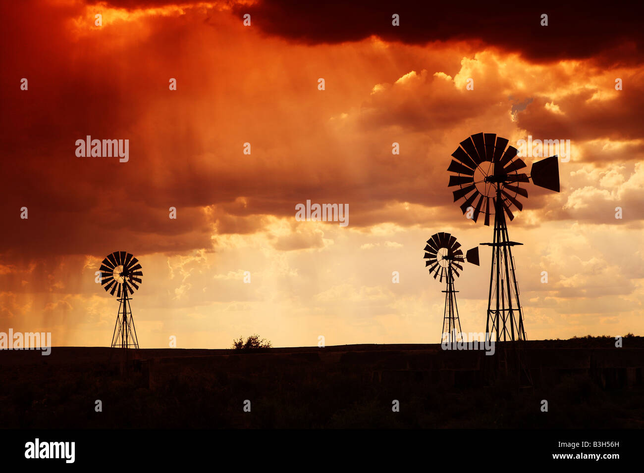 Karoo windmill sunset hi-res stock photography and images - Alamy