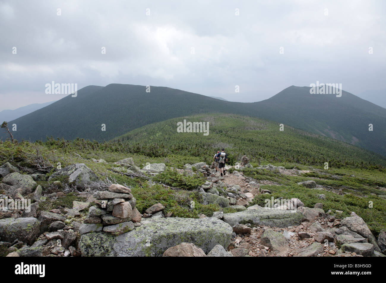 Hikers make their way along the Bondcliff Trail during the summer ...