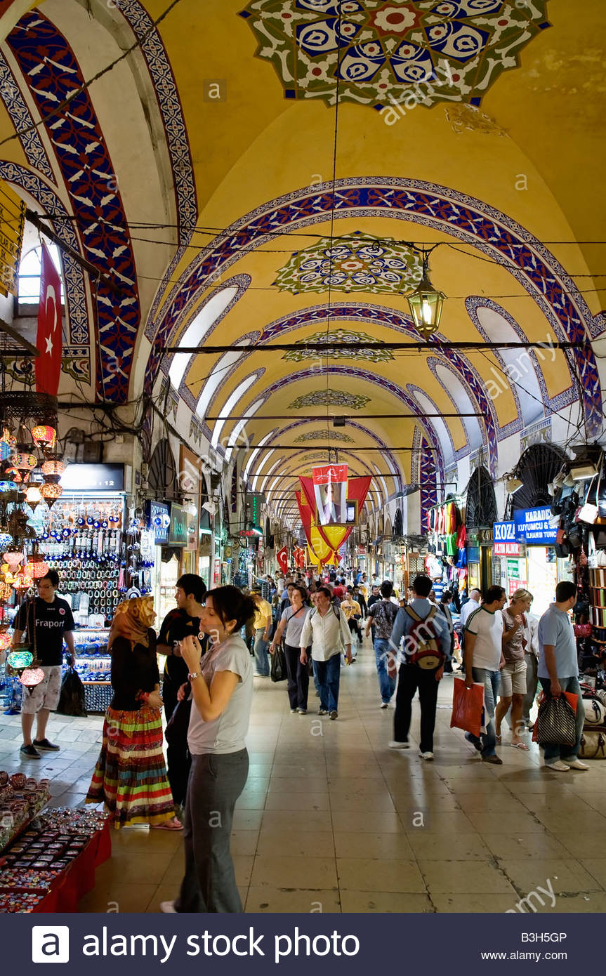 Turkish Gold Jewellery Stock Photos & Turkish Gold Jewellery Stock ...