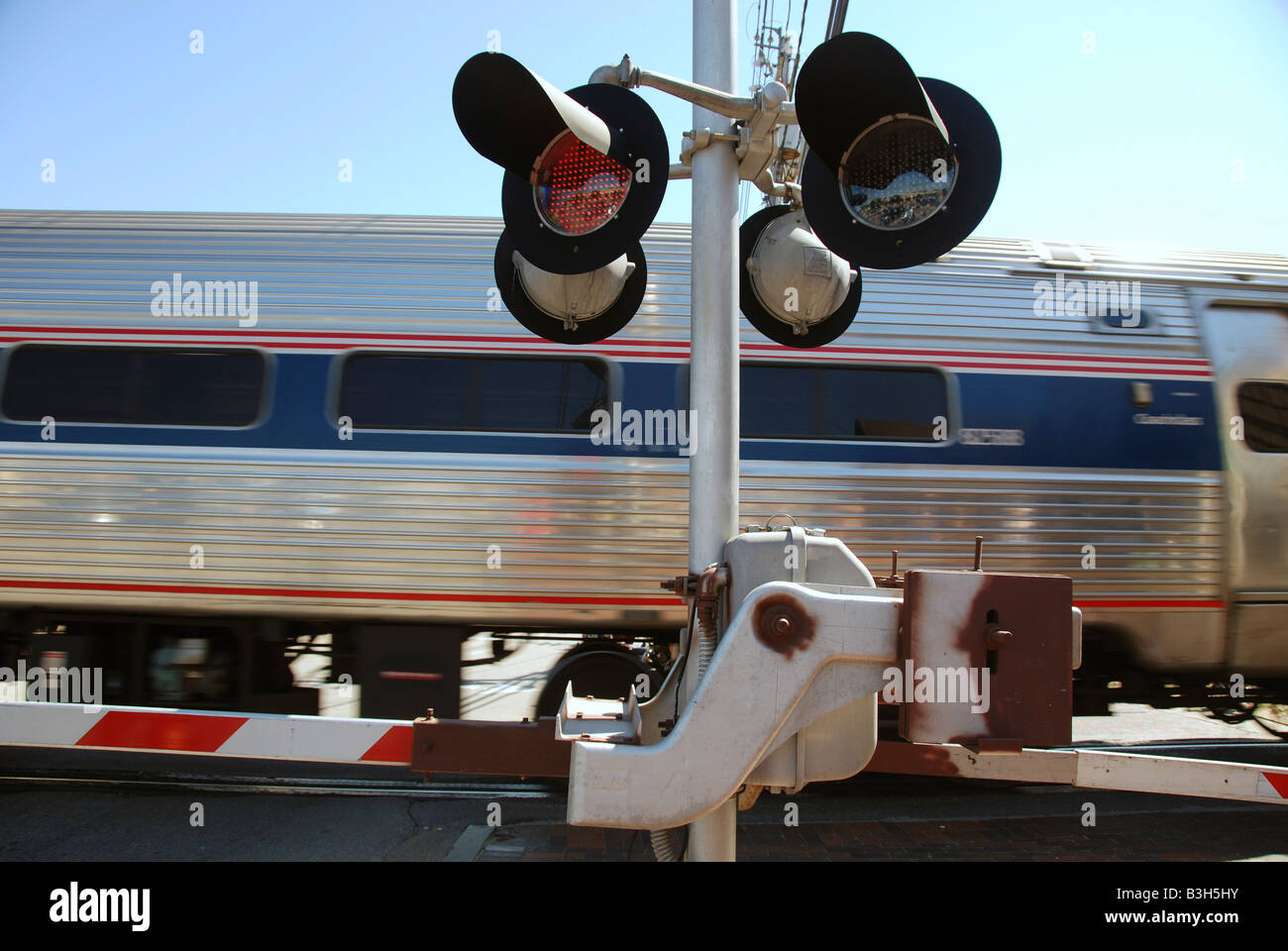 Commuter train leaving station hi-res stock photography and images - Alamy