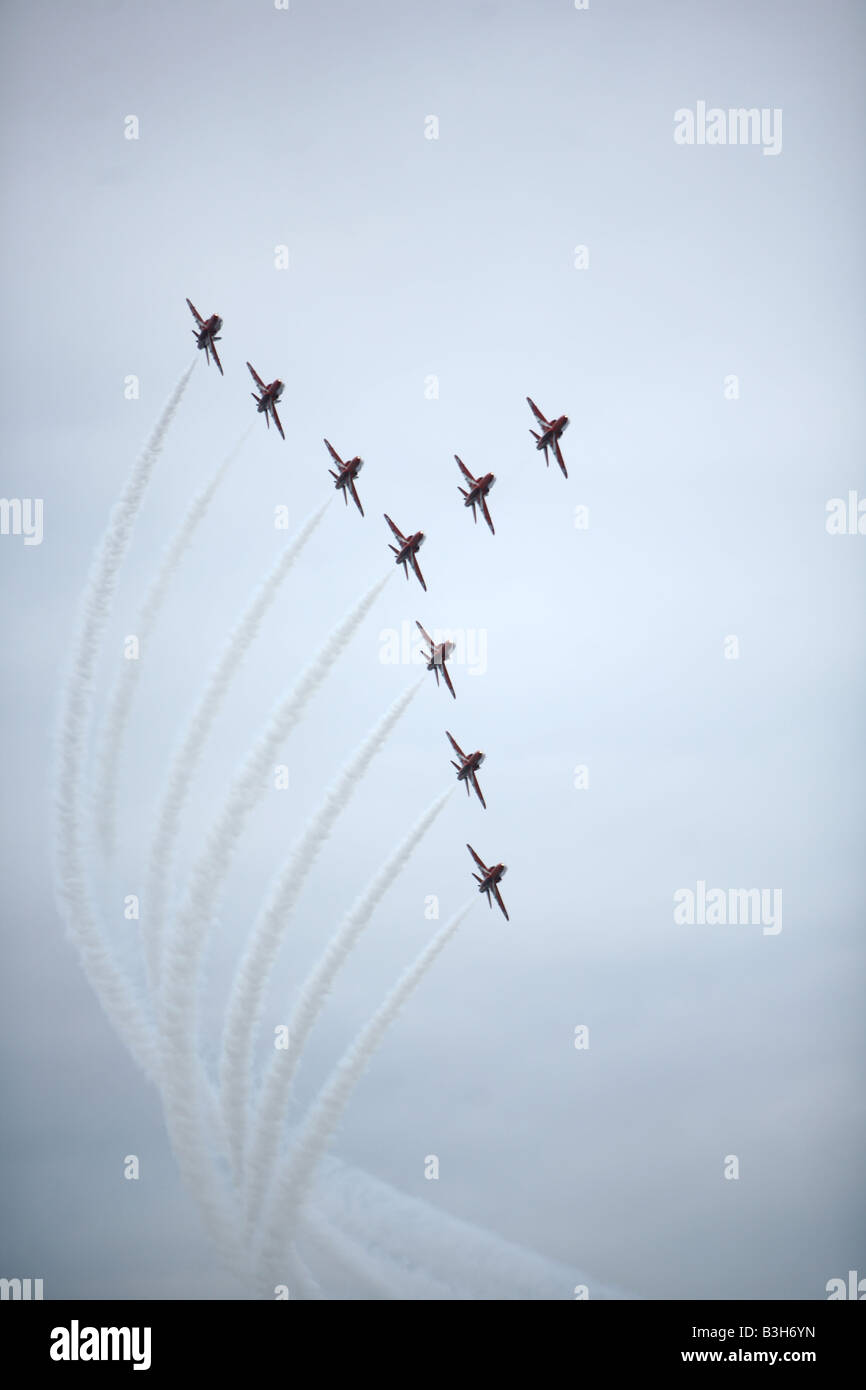 9 planes formation hi-res stock photography and images - Alamy