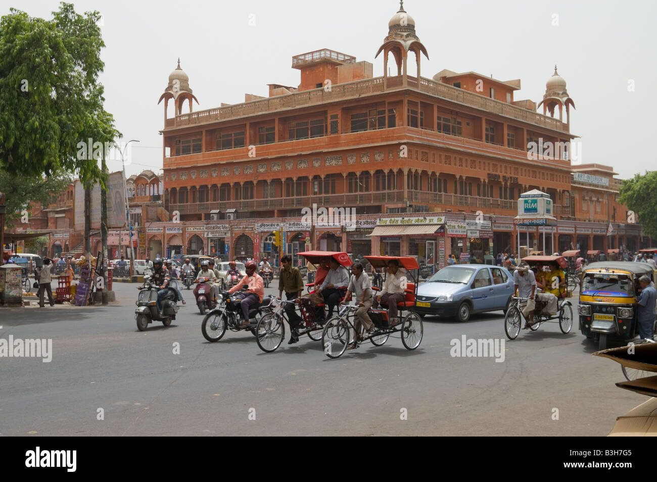 Street traffic in Jaipur (Rajastan, India Stock Photo - Alamy