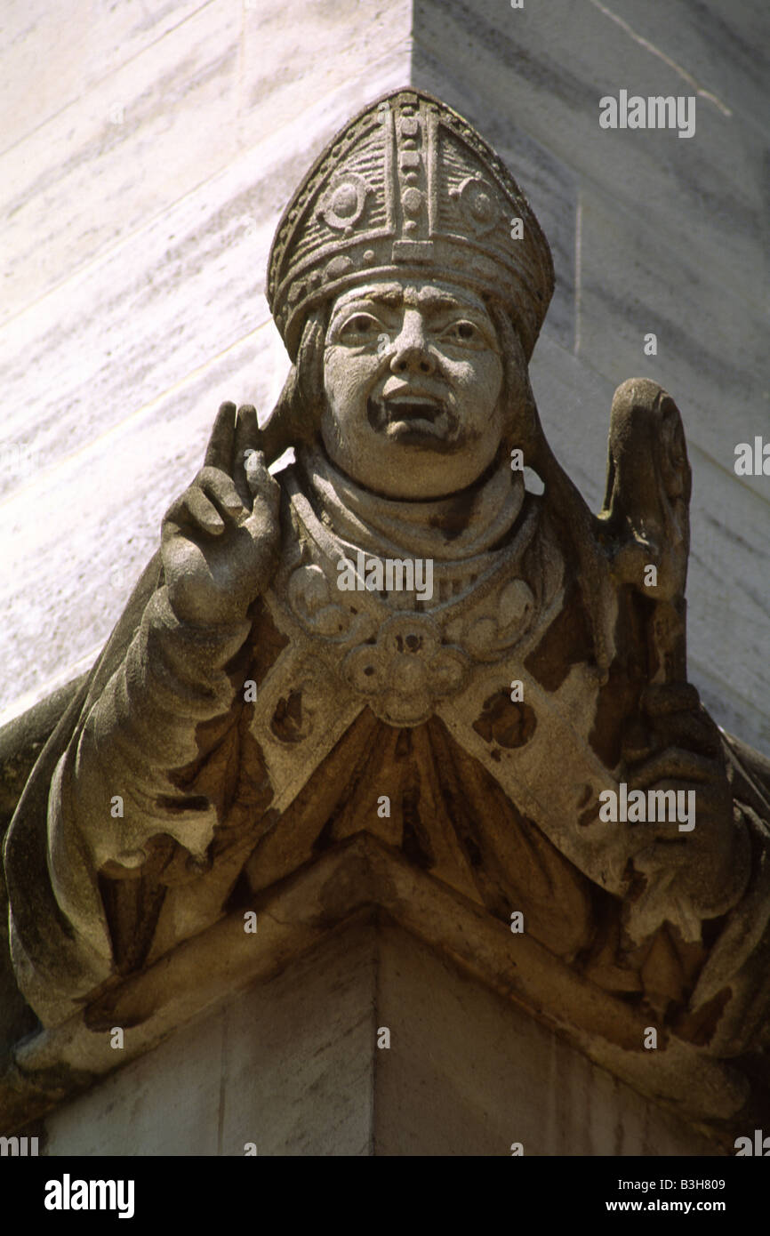 Statue oxford street hi-res stock photography and images - Alamy