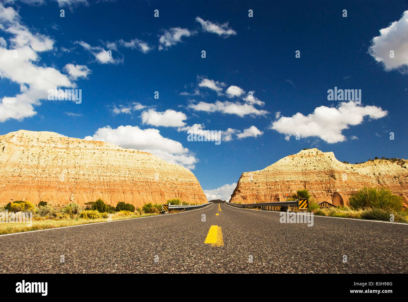Road scenic Utah Stock Photo - Alamy