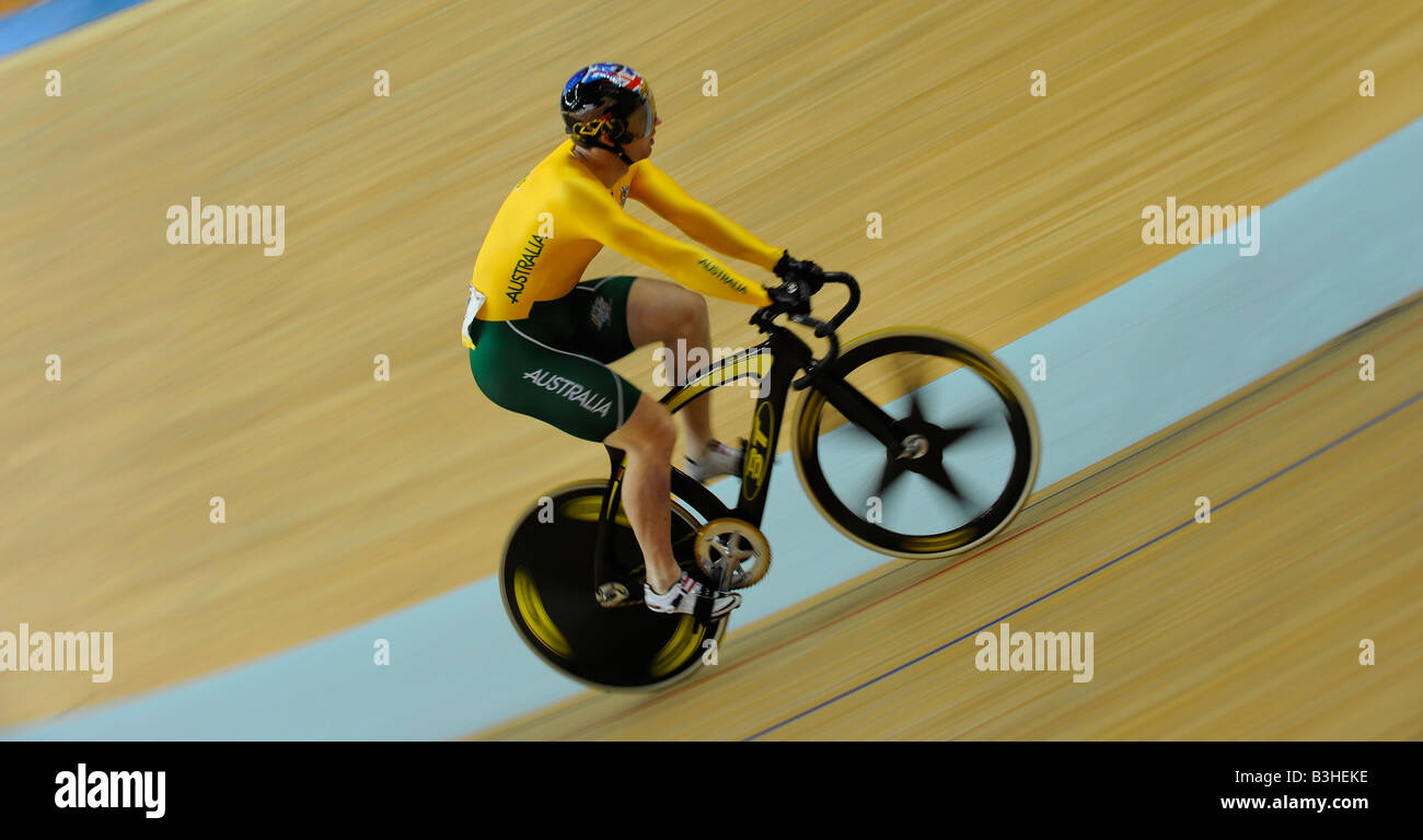 Australia rider competes in men individual pursuit cycling track race ...