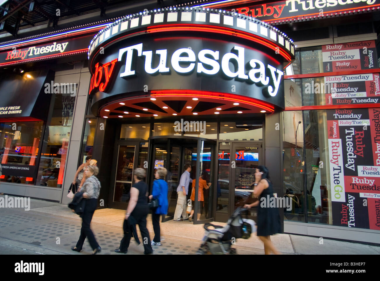 A Times Square branch of the Ruby Tuesday restaurant chain Stock Photo ...
