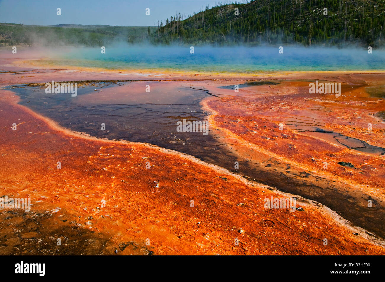 Midway hot springs yellowstone hot hi-res stock photography and images ...