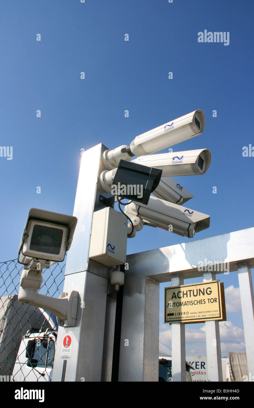 Which oversees his force hi-res stock photography and images - Alamy