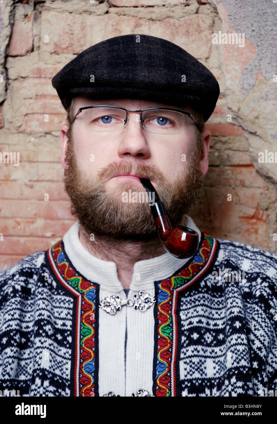 bearded pipe smoker Stock Photo - Alamy