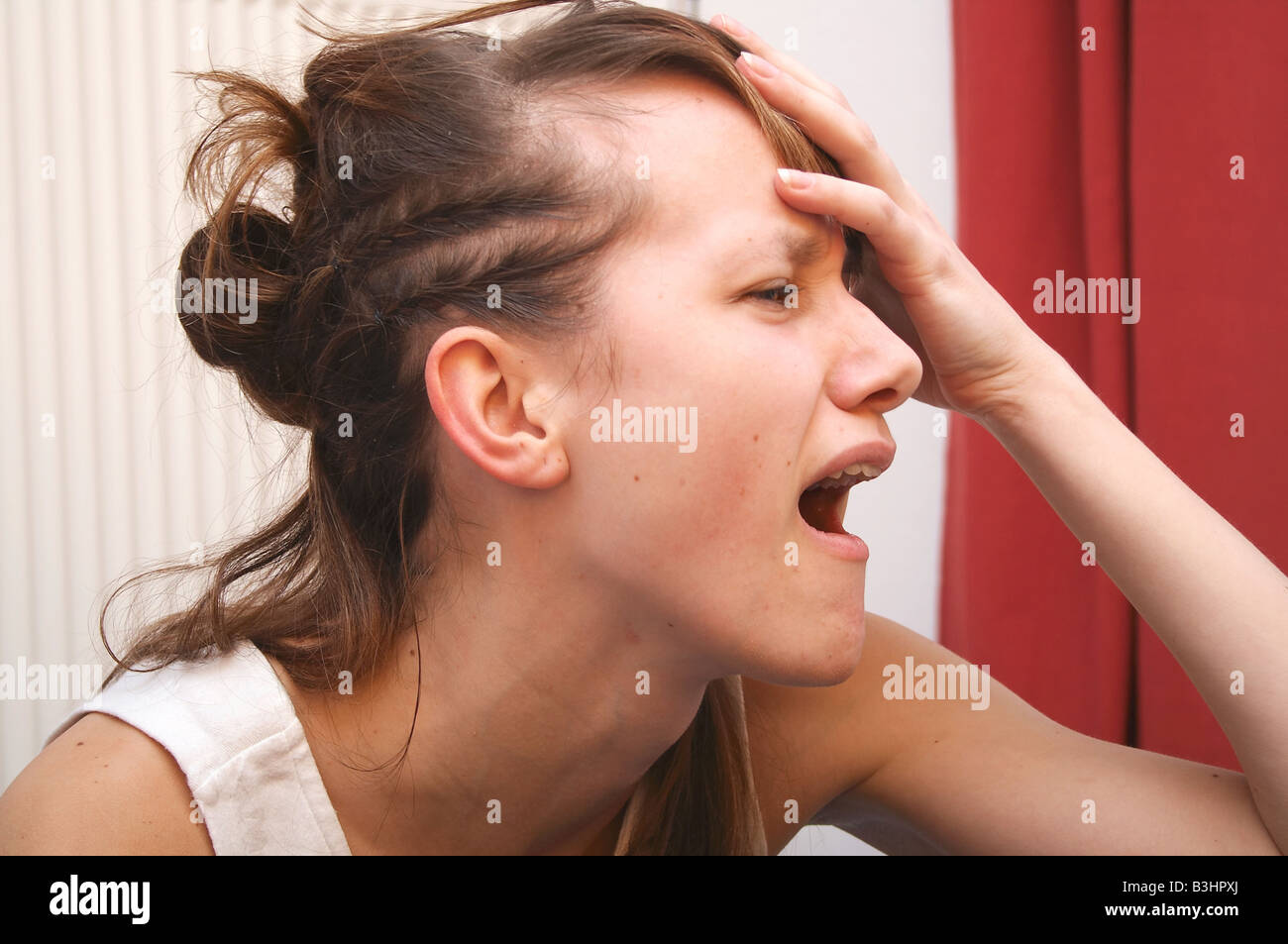 Weeping lady hi-res stock photography and images - Alamy