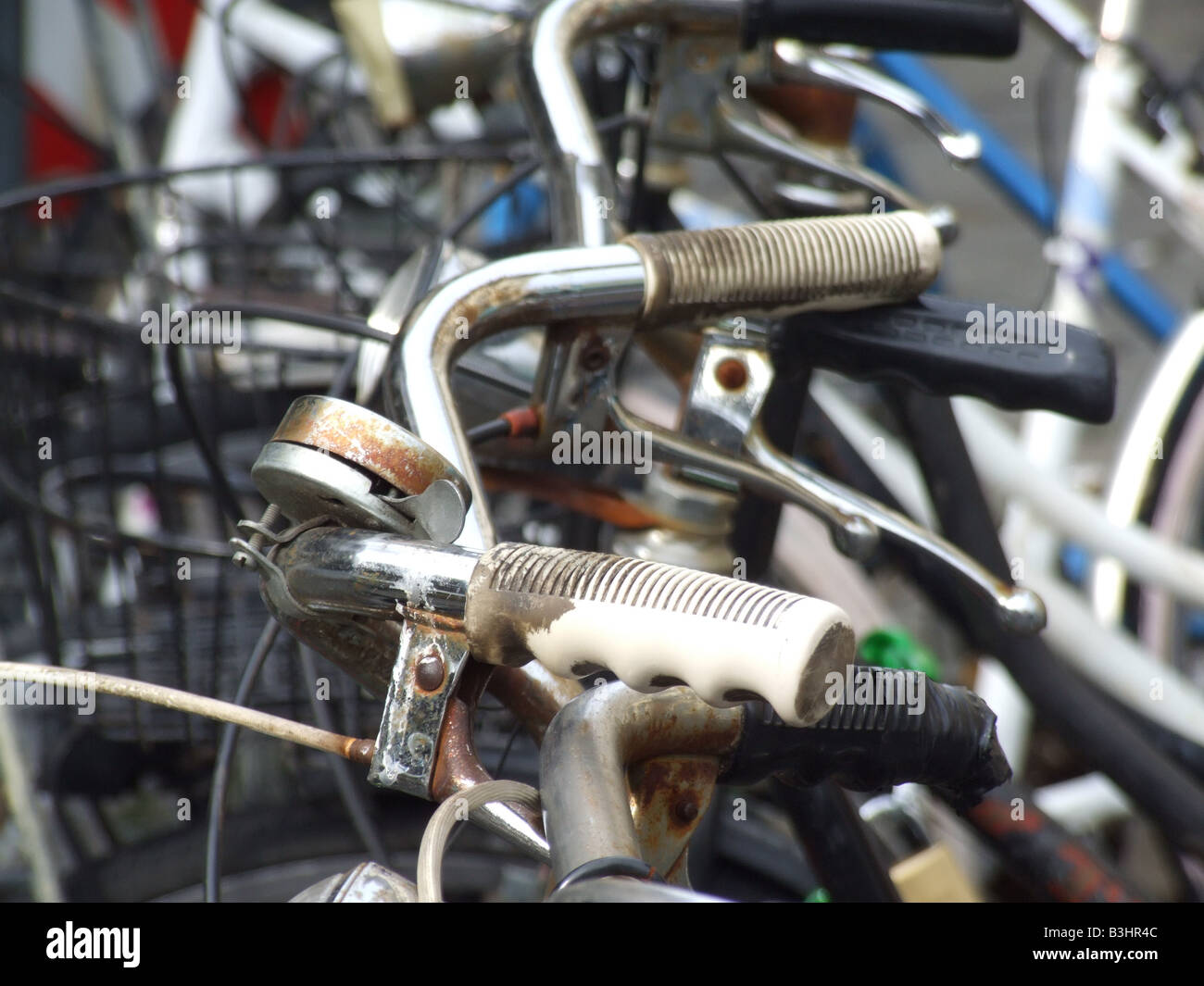 Jumble of bikes hi-res stock photography and images - Alamy