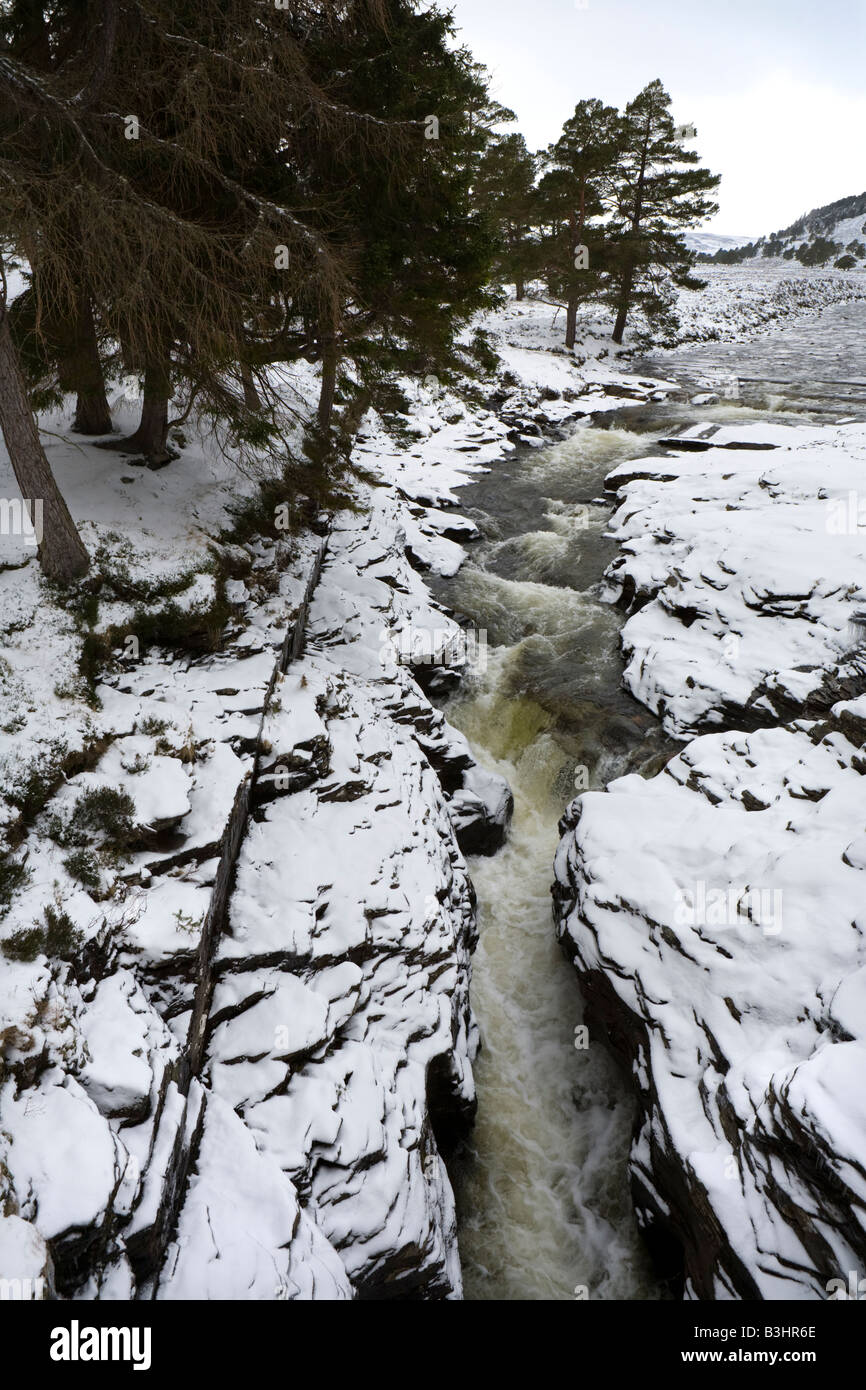 The River Dee flowing through the rocky ravine of the Linn of Dee in ...