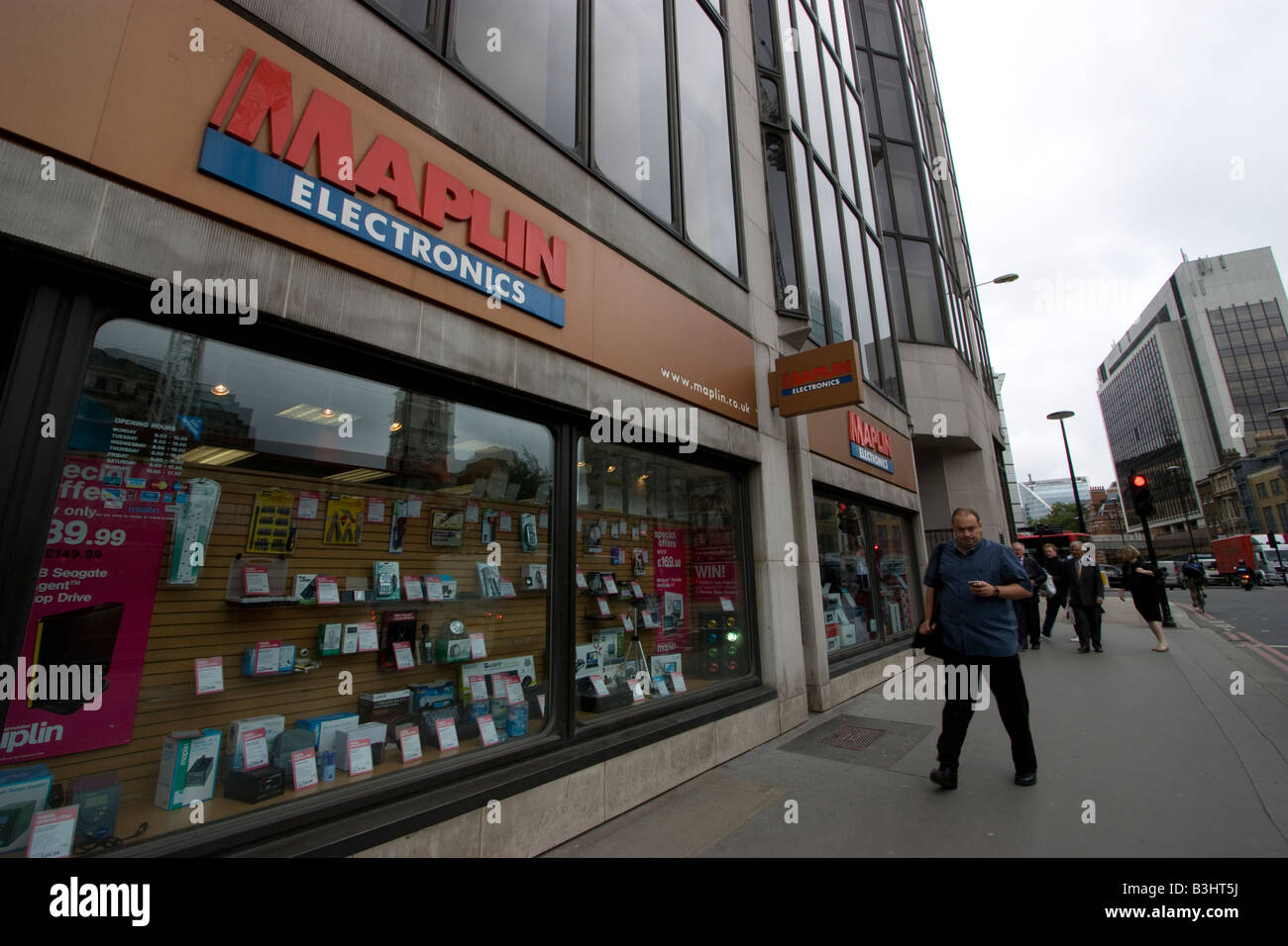 Maplins store hi-res stock photography and images - Alamy